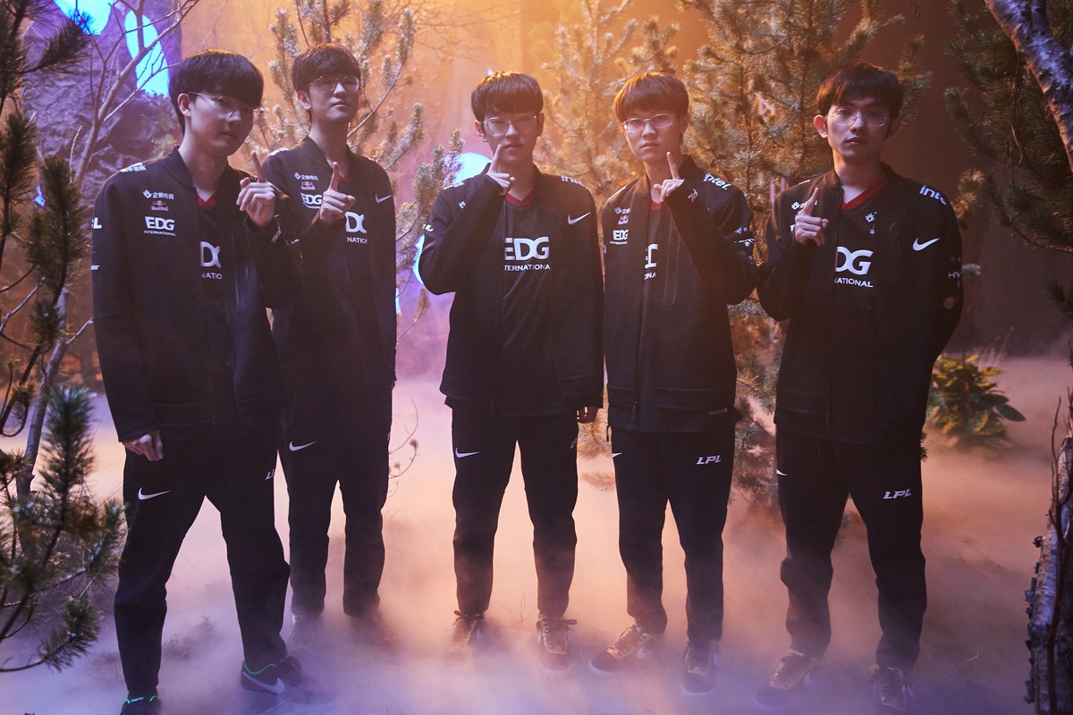 Worlds 2021: EDG vence DWG KIA na final e é campeã mundial | Ge