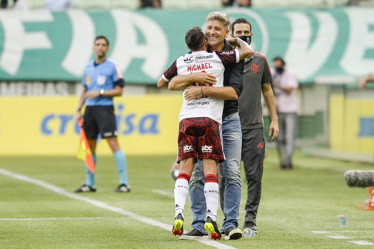 Único a jogar todos os jogos do Brasileiro, Michael solidifica seu ...