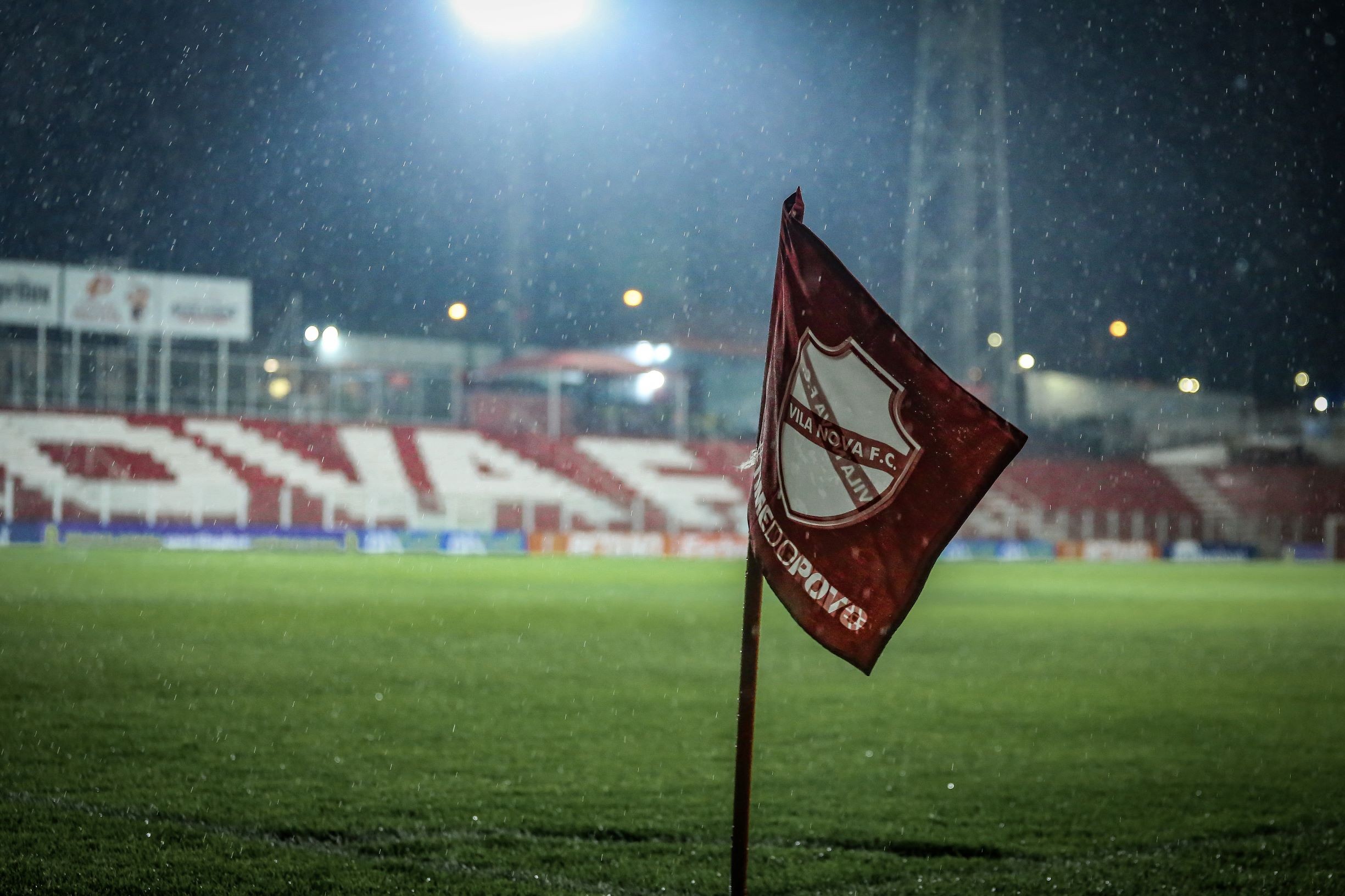 Vila Nova recebe a Jataiense e defende a liderança do Goianão ...