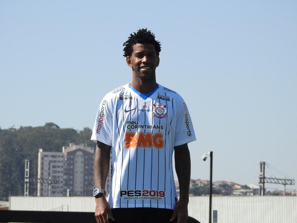 Gil fala em gratidão por voltar para casa e assegura permanência no ...