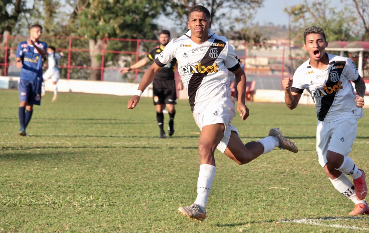 Eliel marca aos 48, Ponte vence de virada e segue 100% na terceira fase ...