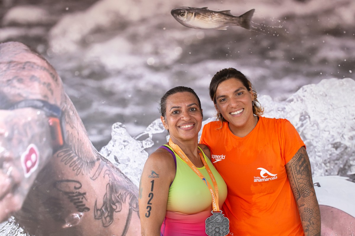 Aos 57 anos, mãe de Ana Marcela estreia na maratona aquática | maratona ...