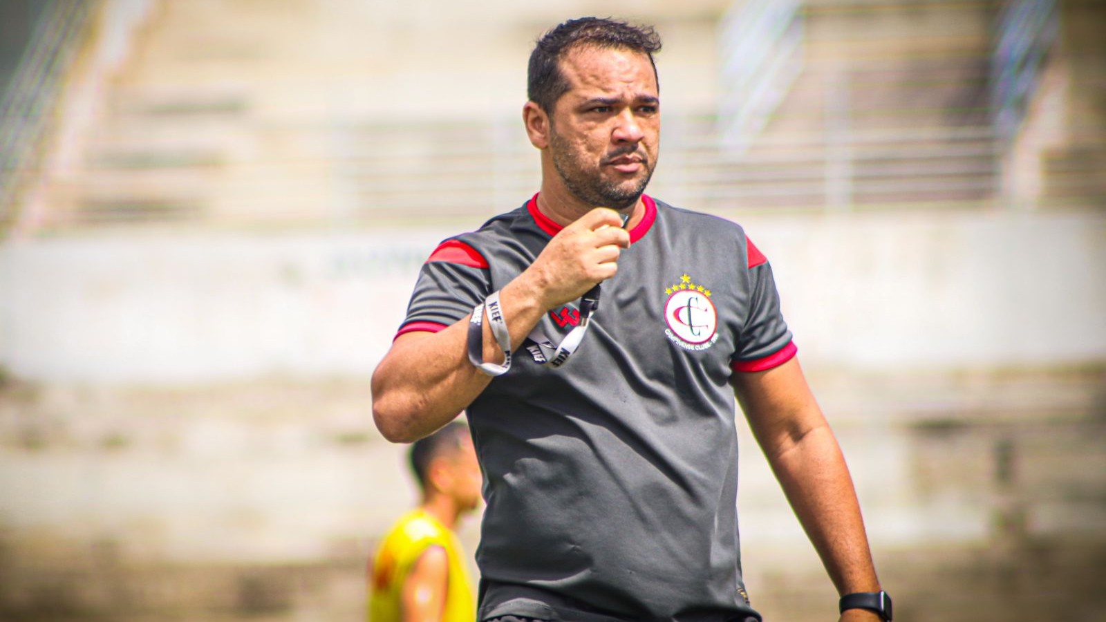 Você aprova Dico Woolley como técnico do Campinense para 2025 ...