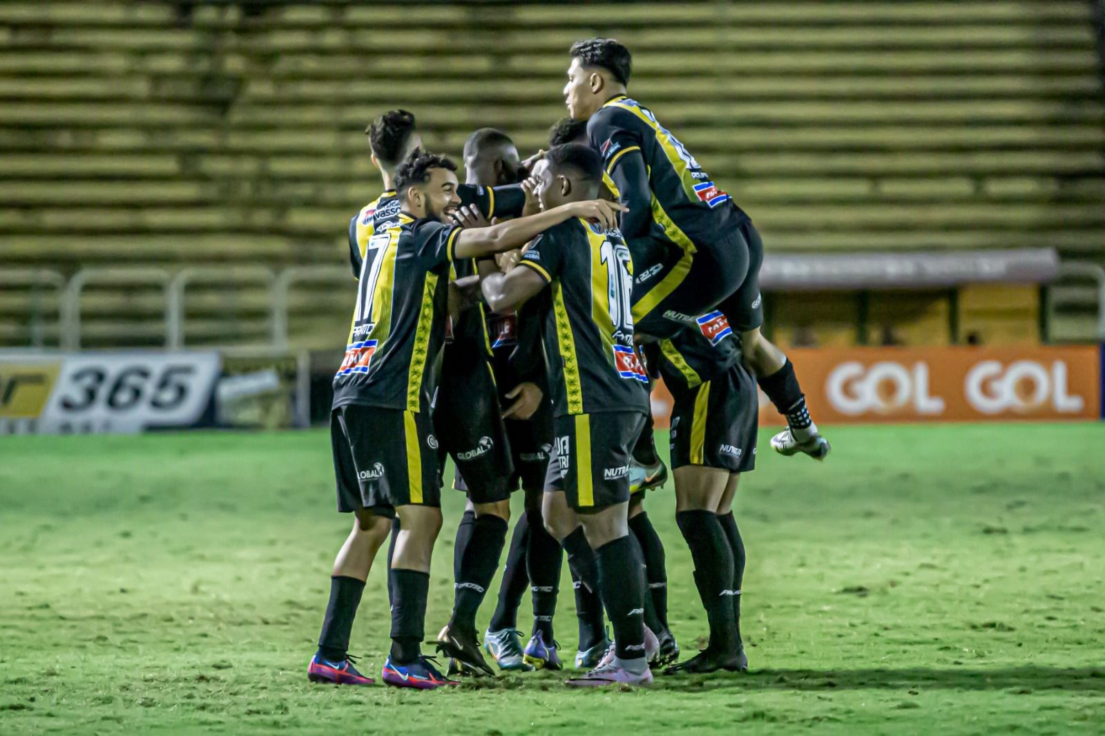 Remo enfrenta time com melhor ataque e que atualmente tem maior ...