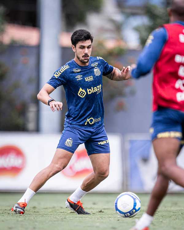 "Famalicão, Pote or St. Justin? How Sports Fans React to Nuno Santos ...