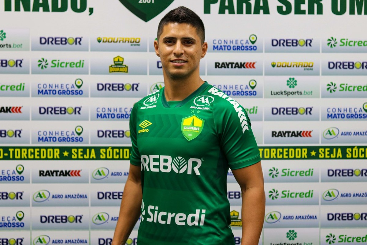 Após exames médicos, Cuiabá anuncia contratação do lateral Daniel ...