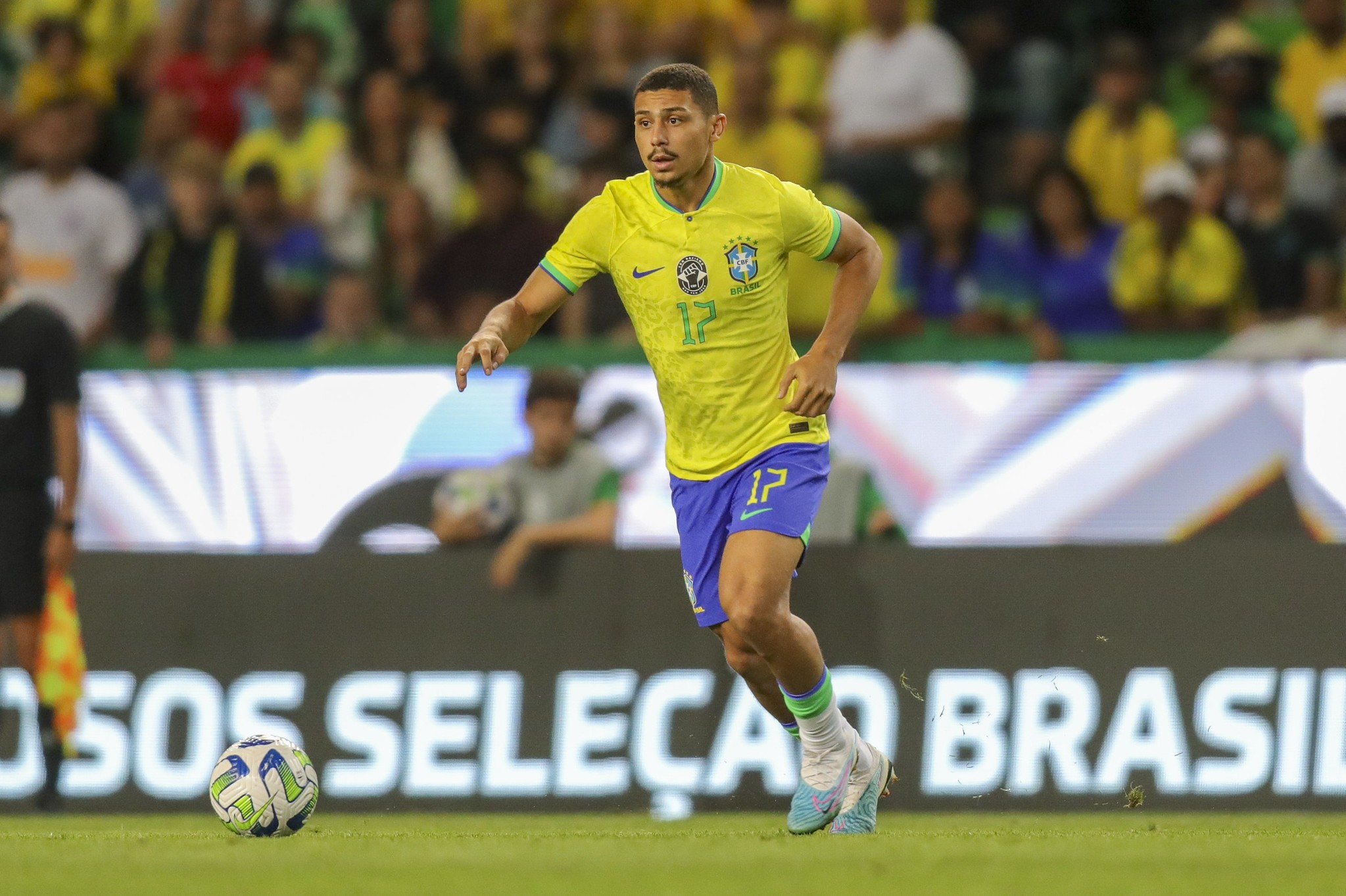 André e Arias retornam e serão avaliados pelo Fluminense para pegar ...