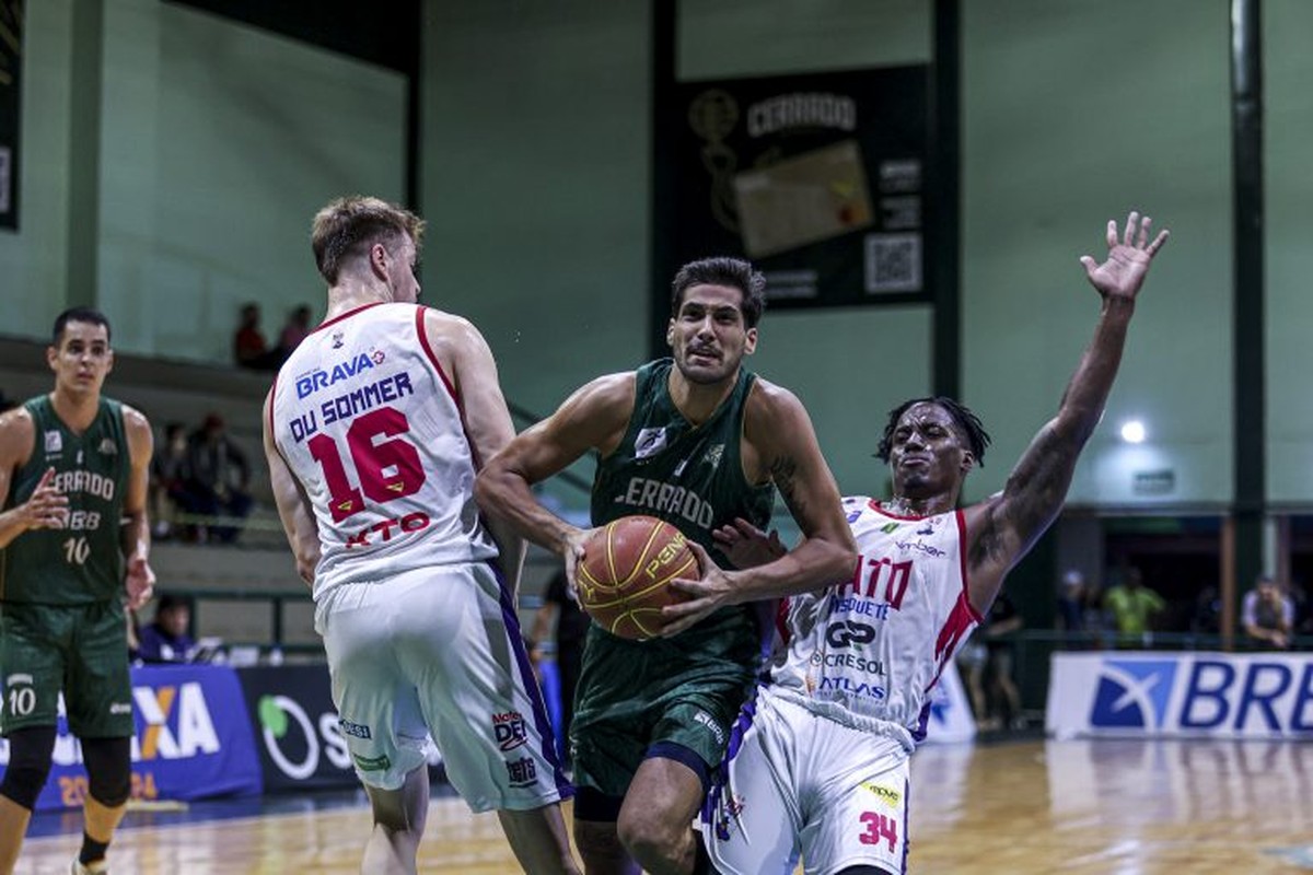 Cerrado perde para Pato Basquete no returno do NBB | nbb | ge