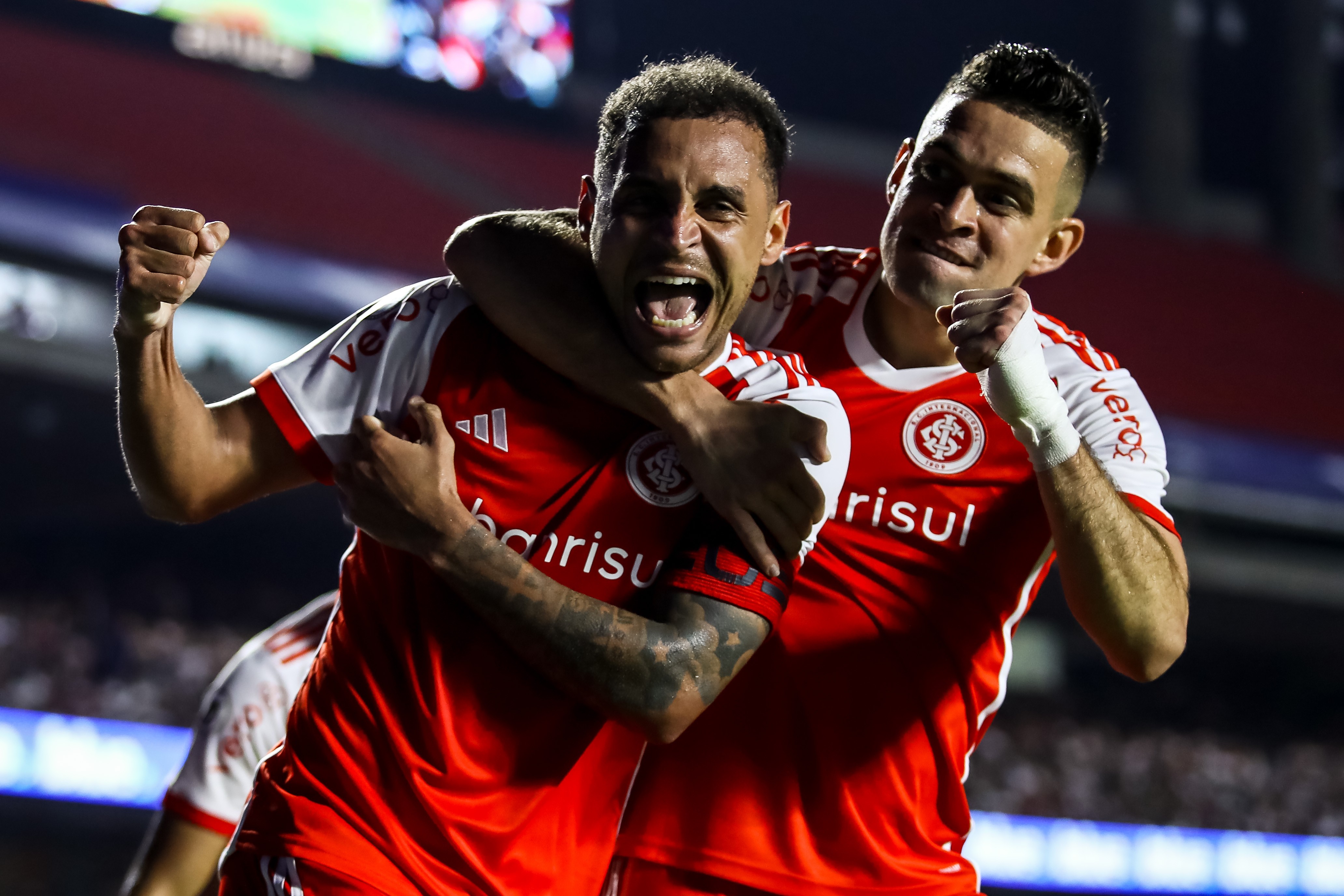 Análise: Inter escala novo degrau, supera adversidade e abre caminho ...