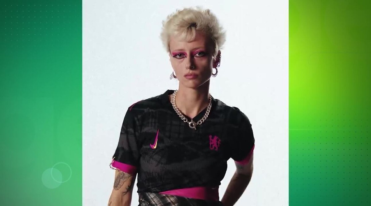 Chelsea lança camisa em homenagem ao movimento punk; veja | Brasil ...