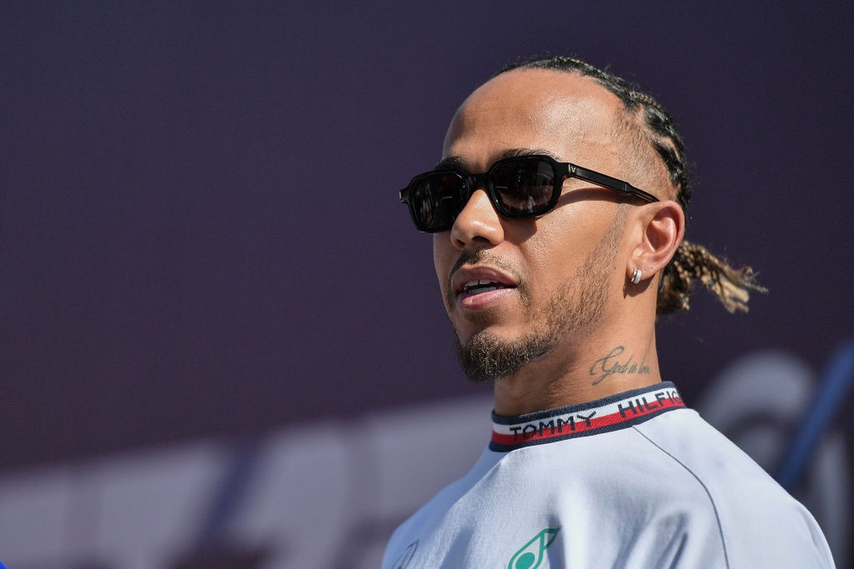 Hamilton volta atrás e explica alfinetada na RBR após 11 anos | fórmula ...