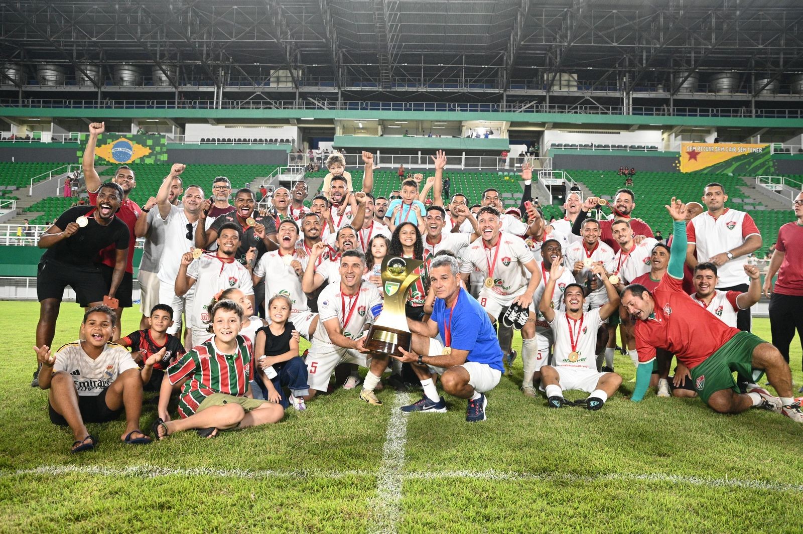 Retrô - Futebol: confira todos os campeões da temporada 2025 do futebol ...