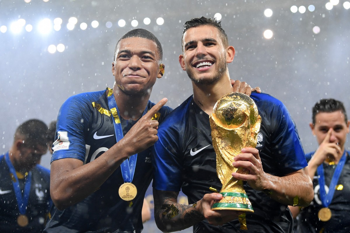 Mercado aquecido: duas das 20 maiores transferências da história vão ...