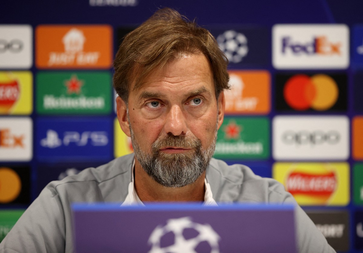 Klopp exige reação do Liverpool após "show de horrores" com Napoli ...