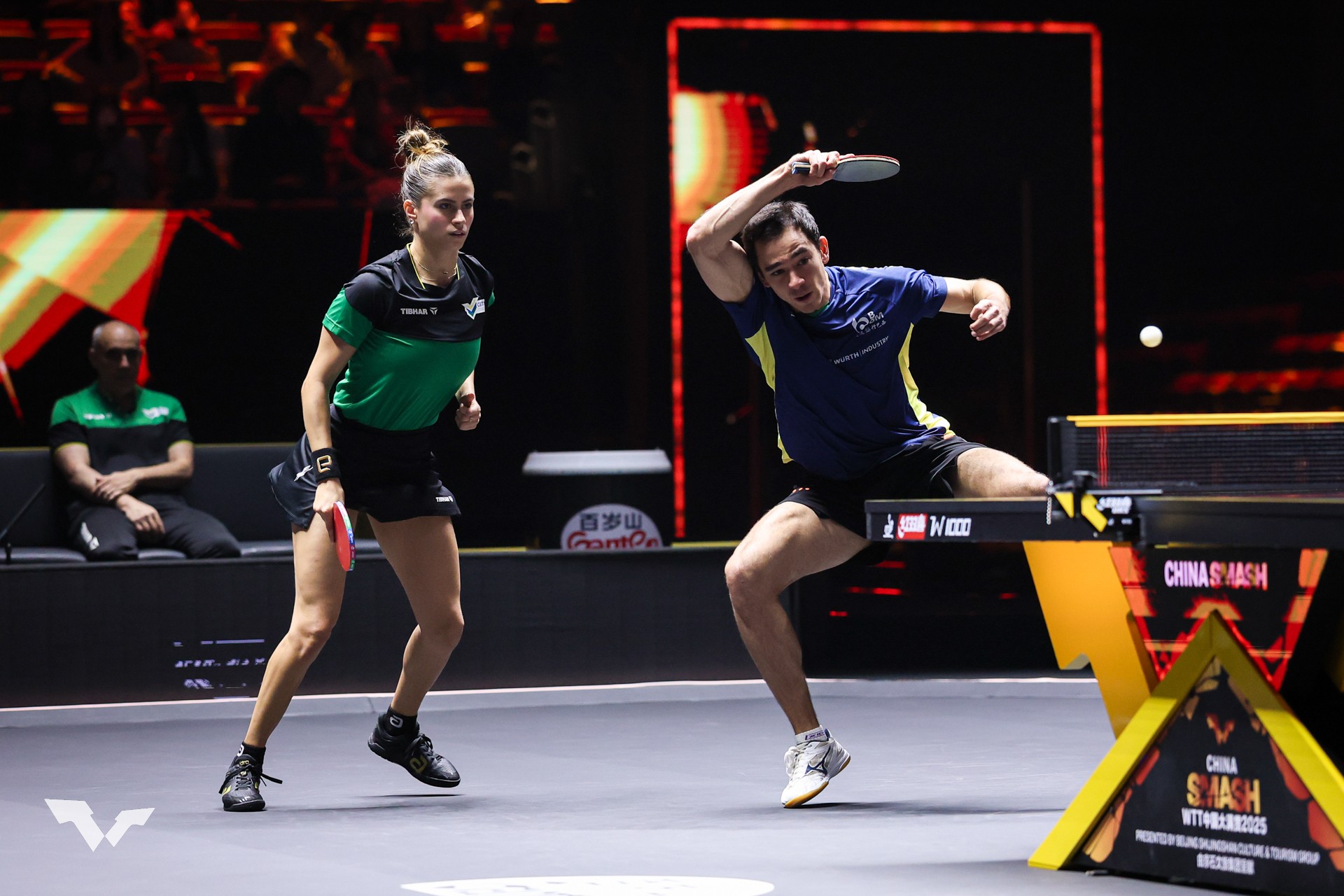 Hugo Calderano e Bruna Takahashi vencem dupla chinesa no Smash da China ...