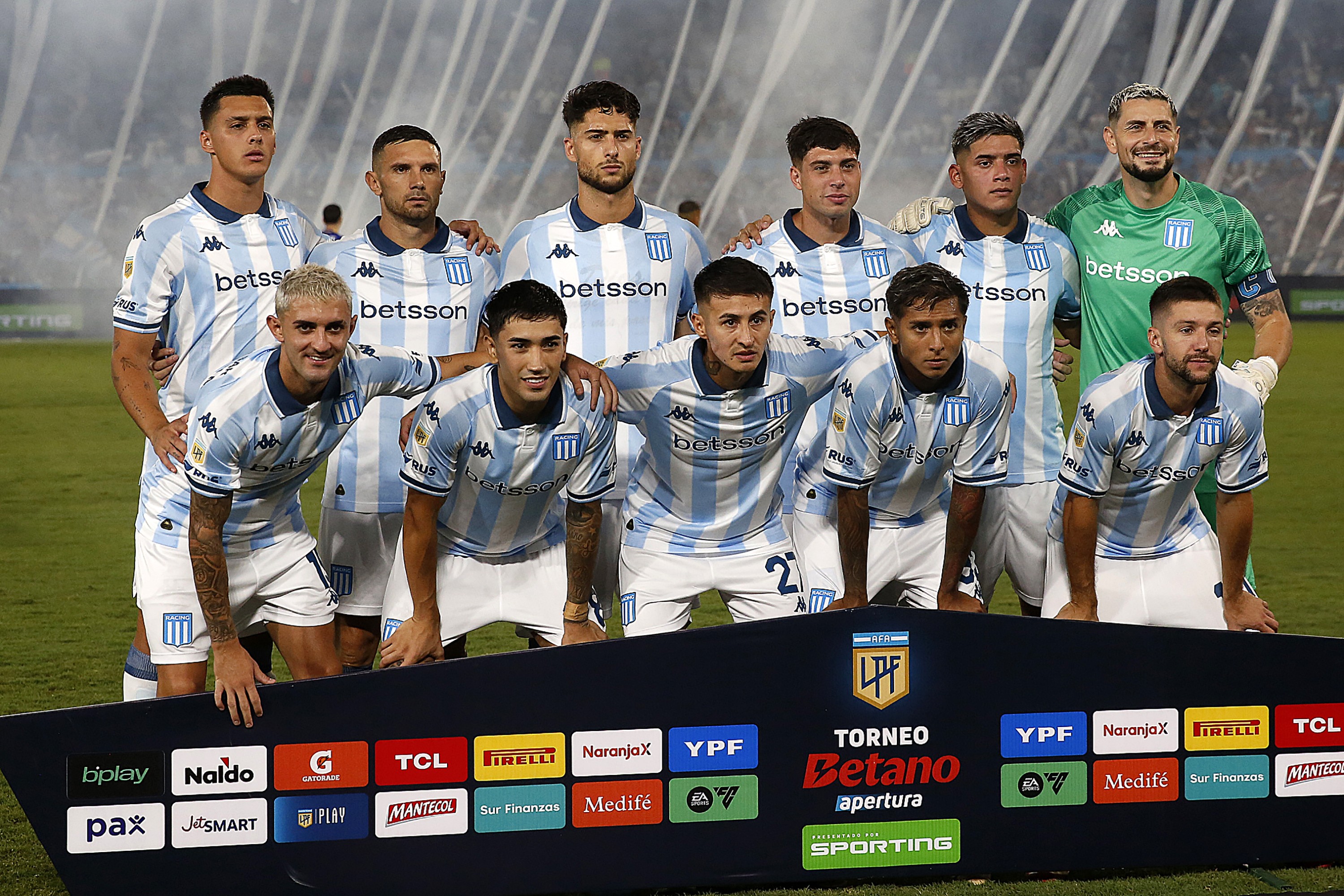 Saída de craque e problemas na defesa: como chega o Racing para ...