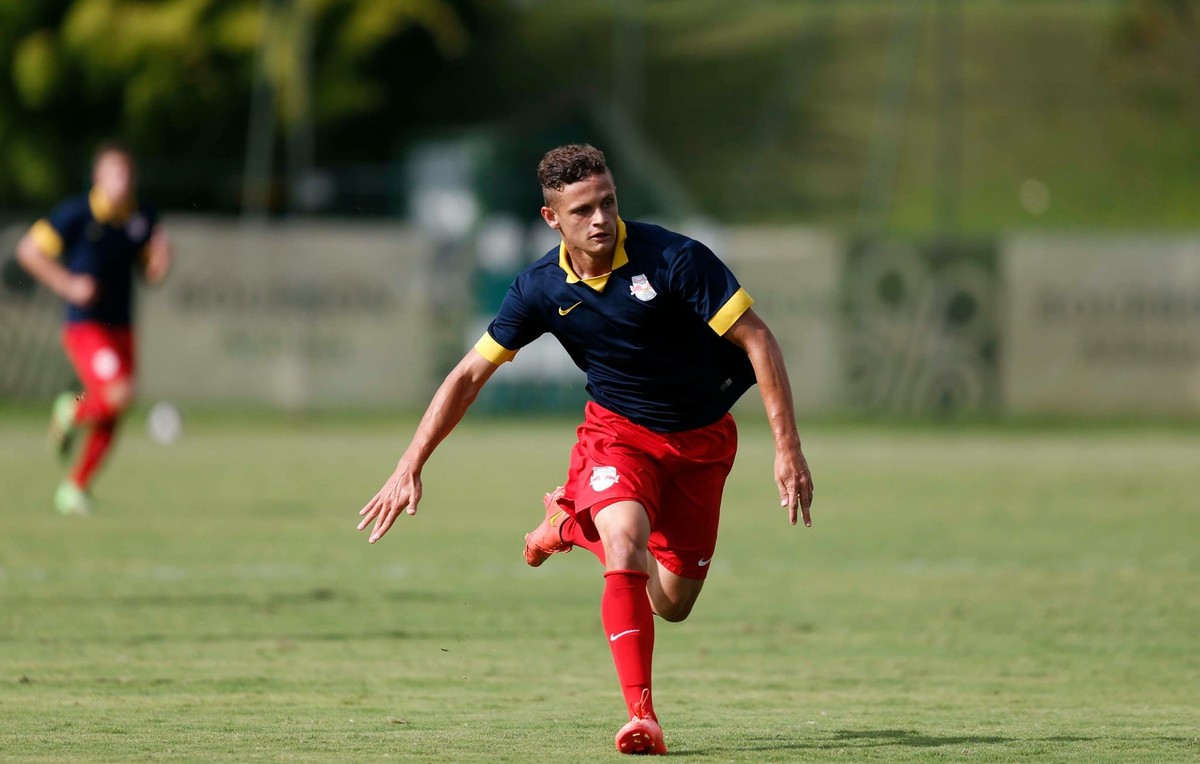 Atacante volta de empréstimo e integra elenco do RB Brasil para a Copa ...