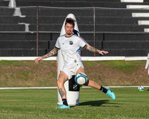 Adryan deixa o ABC após cinco jogos e é anunciado pela Portuguesa-RJ ...