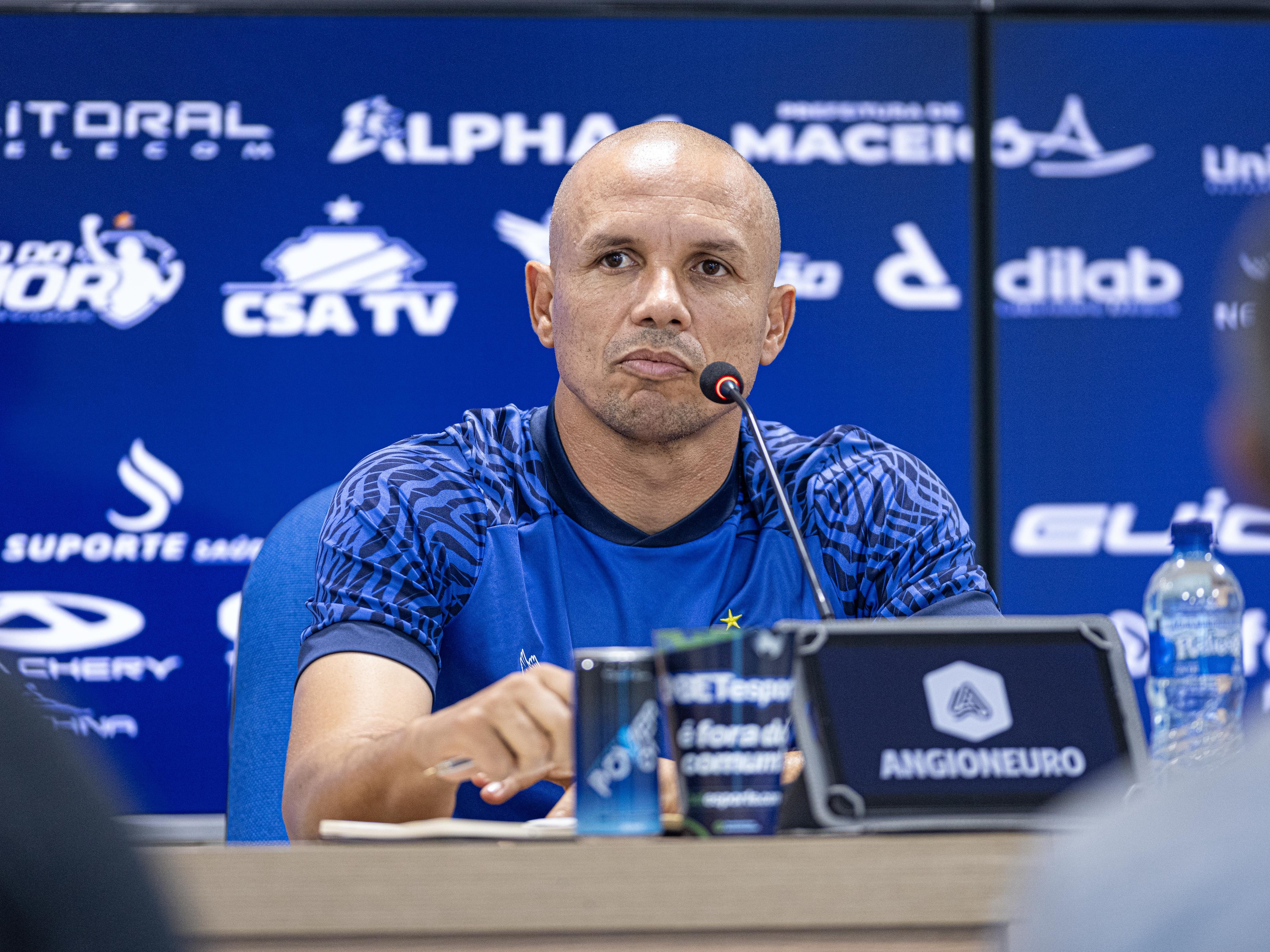Higo resume vitória do CSA: "Não merecíamos resultado diferente"