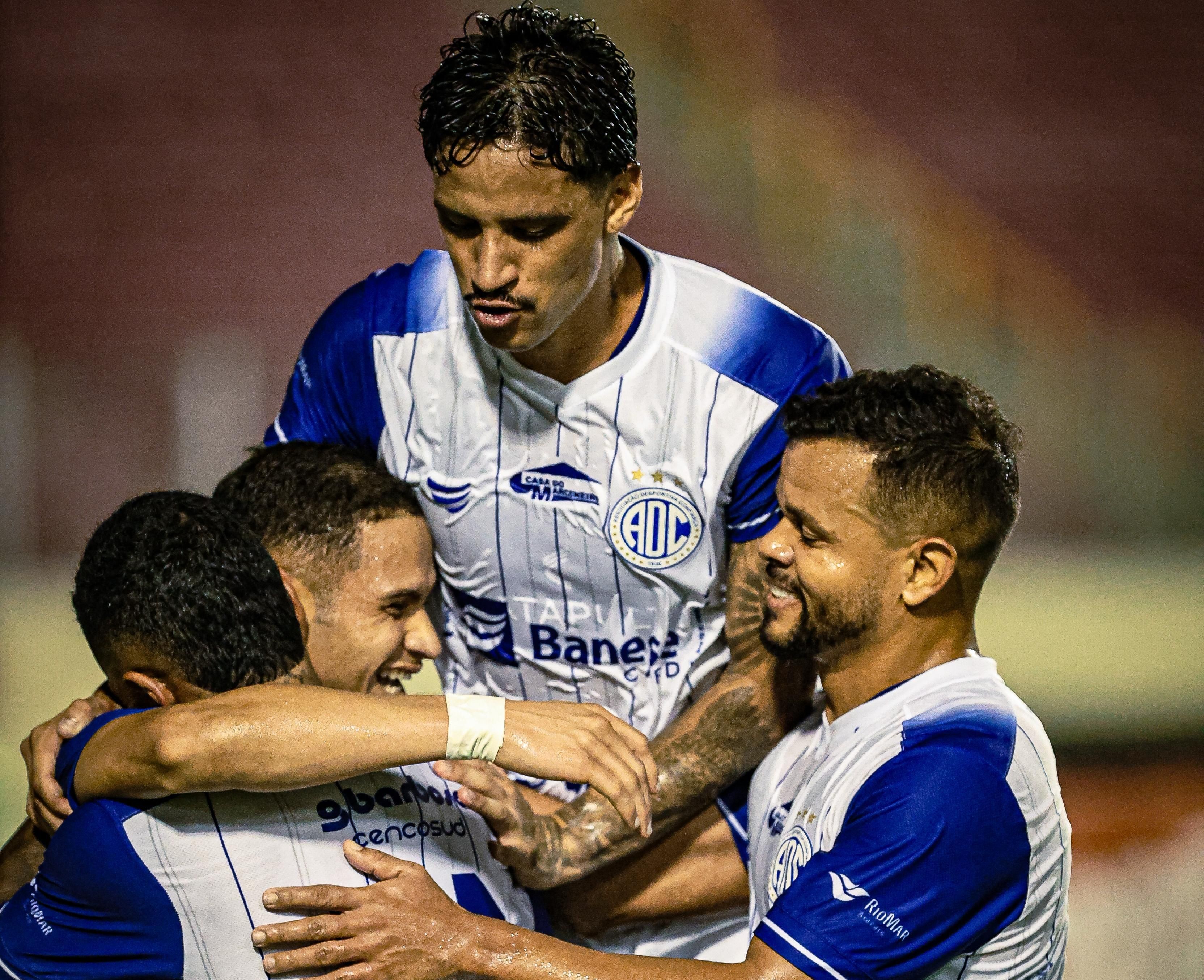 Confiança não perde há nove meses jogando na Arena Batistão