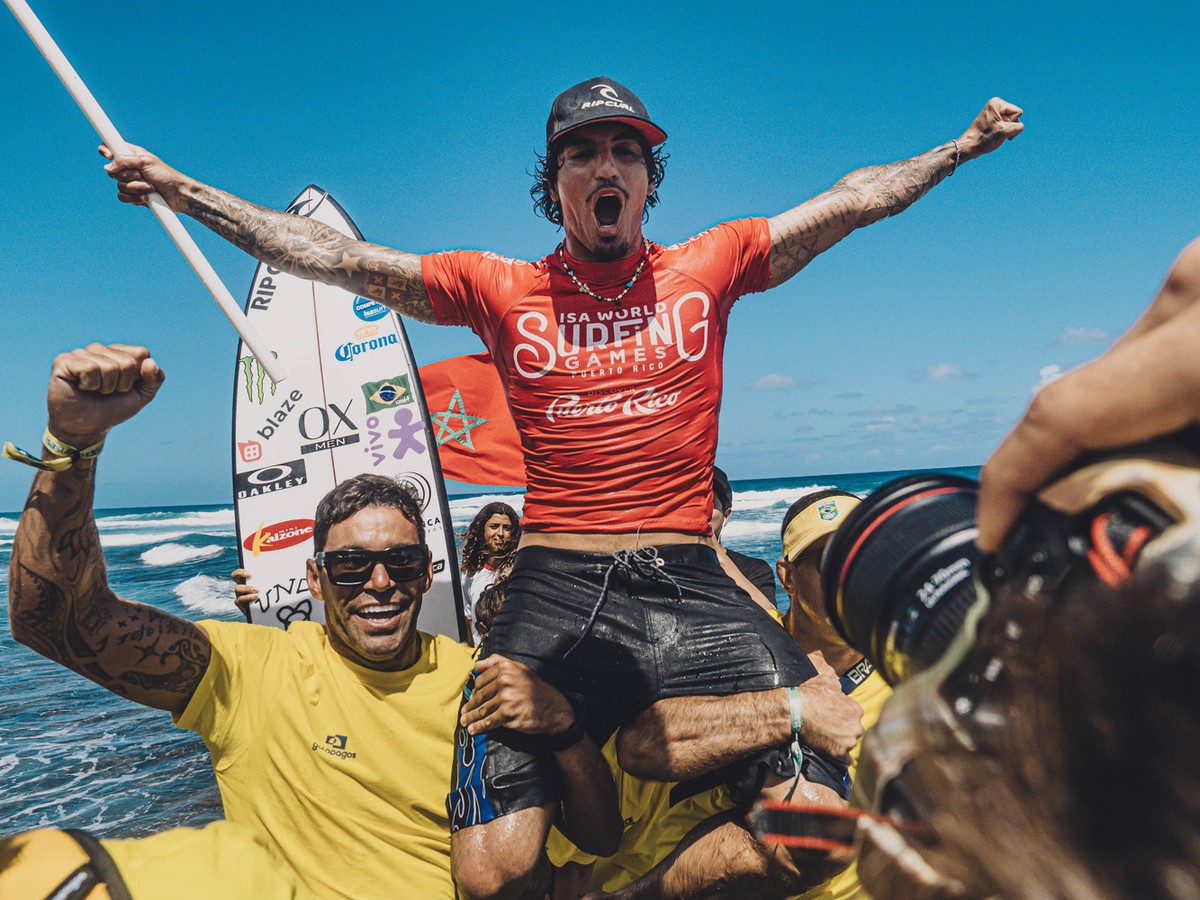 Tati Weston-Webb e Gabriel Medina garantem vagas extras para o Brasil ...