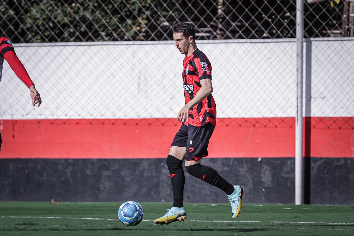 Shaylon projeta nove pontos nos três jogos que restam para o Atlético ...
