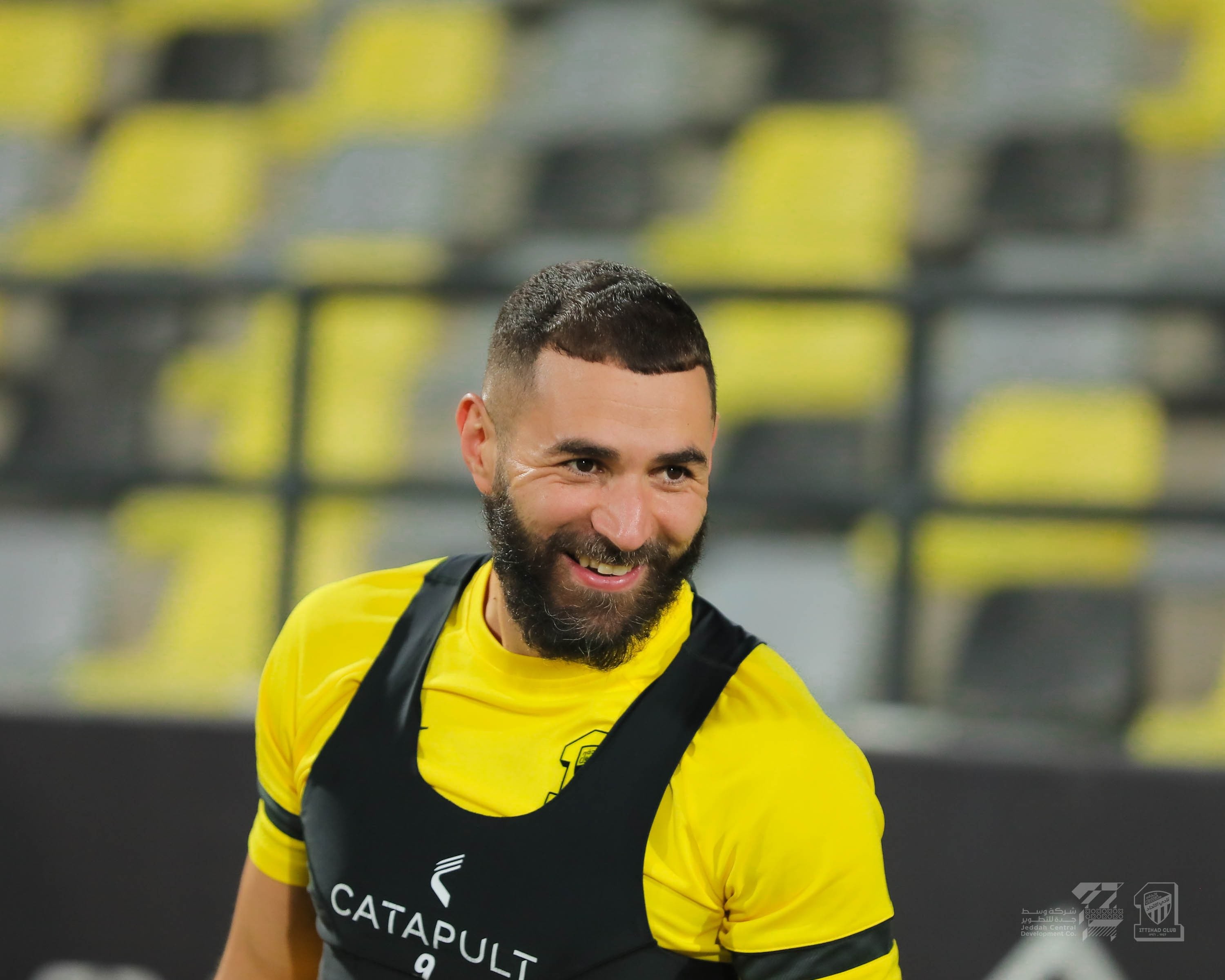 Benzema explica motivo para jogar na Arábia Saudita: "Sinto-me bem" | Ge