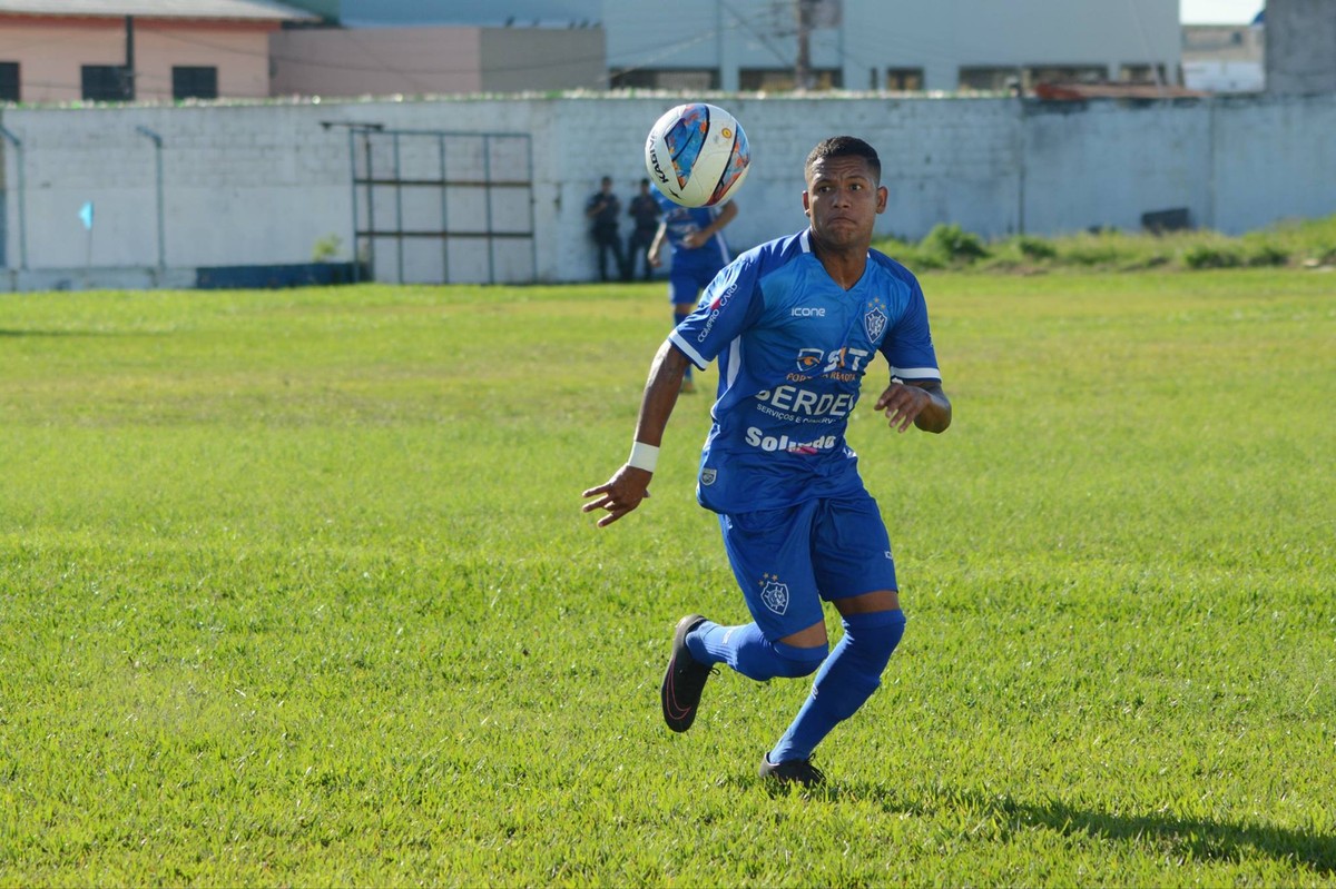 "Estava precisando fazer esses gols", revela Carlos Vitor, após triunfo ...