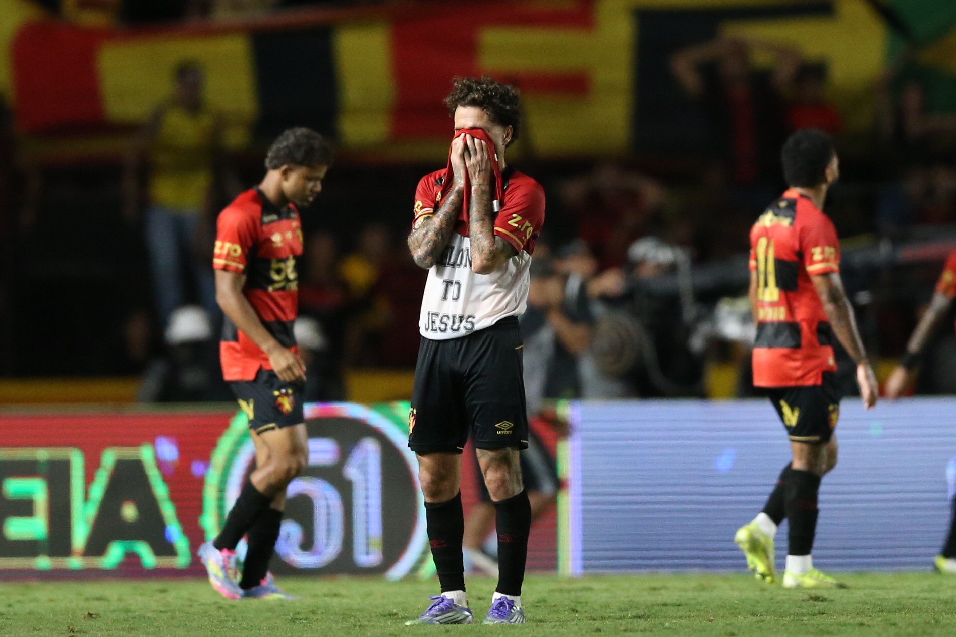 Lucas Lima lidera lista de atletas com mais cartões amarelos | Ge