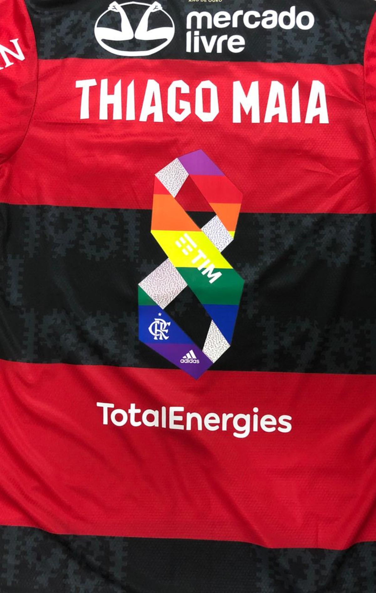 Flamengo vai usar números com as cores da bandeira LGBTQIA+ e leiloar ...