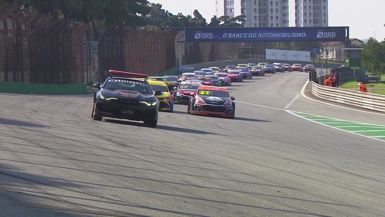 Cesar Ramos vence a corrida sprint da etapa de São Paulo da Stock Car ...