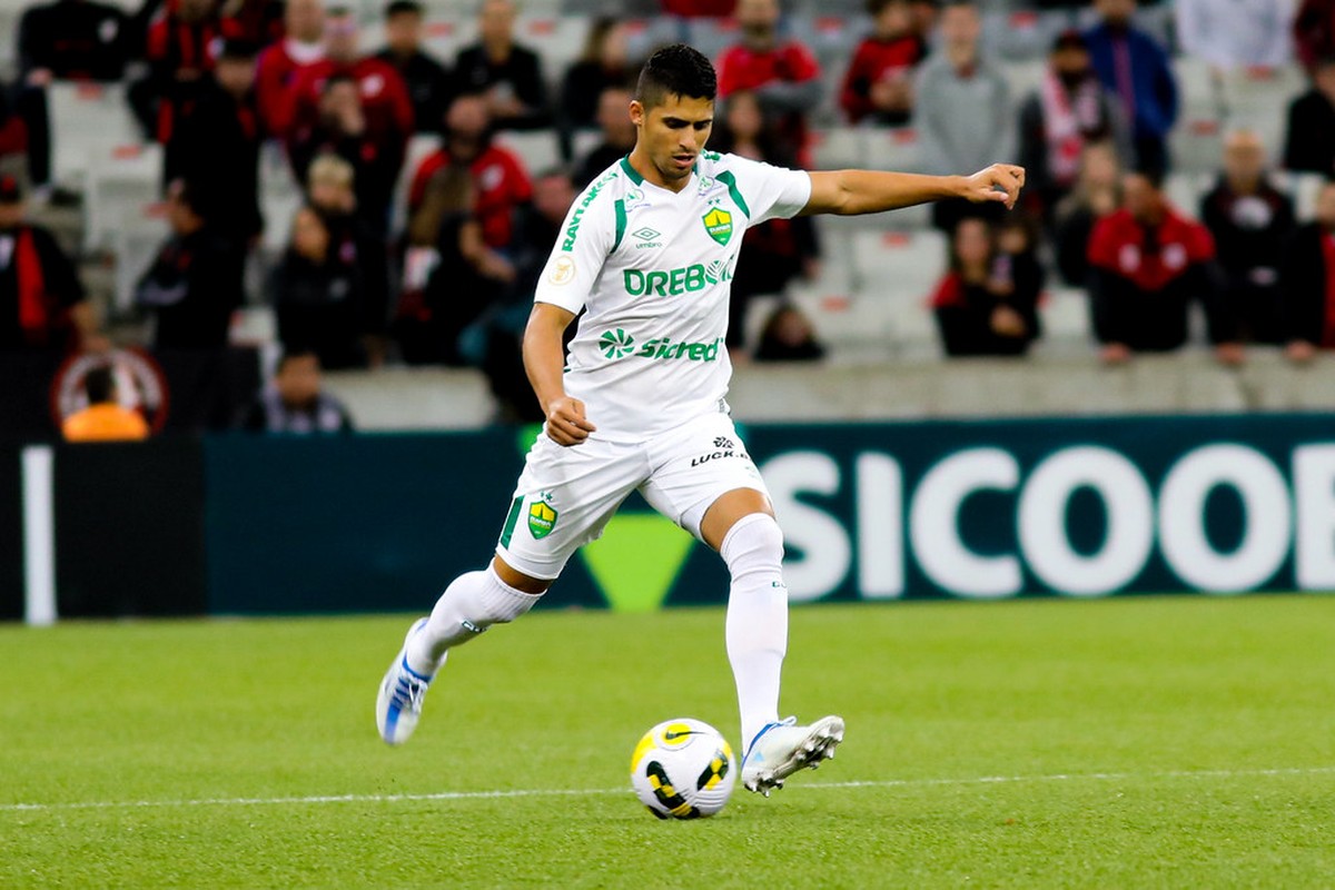 Daniel Guedes lidera assistências do Cuiabá no Brasileirão e esquenta ...