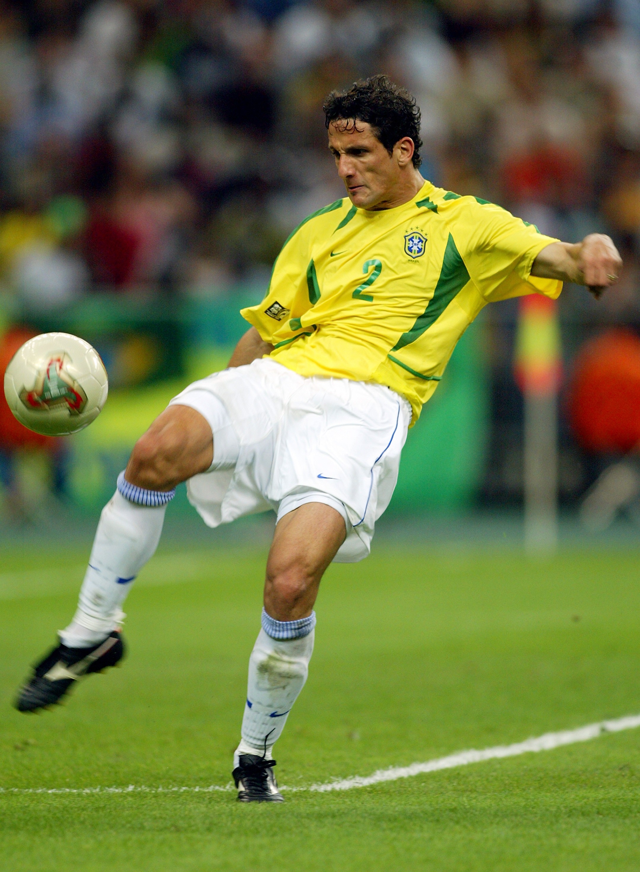 Belletti fala sobre sucesso, carreira e lembra de gol em final de ...