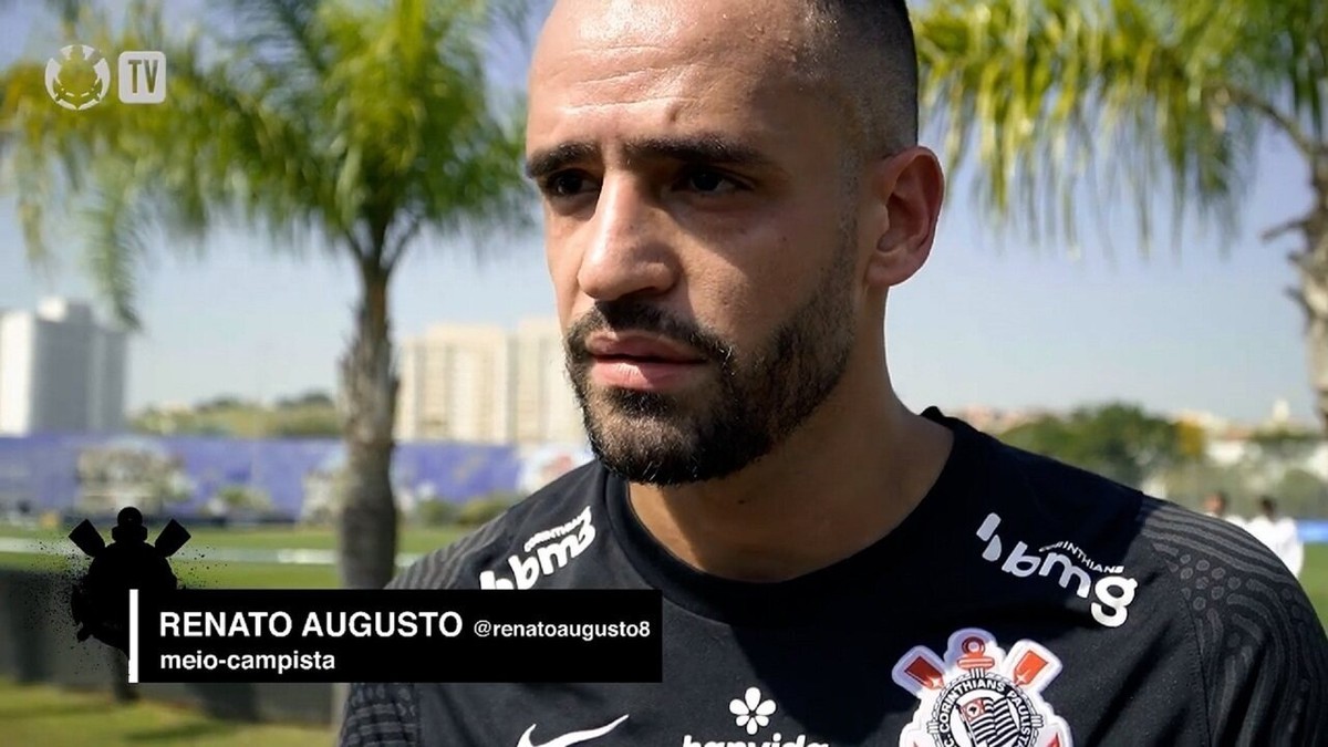 Renato Augusto participa do primeiro treino coletivo no retorno ao ...