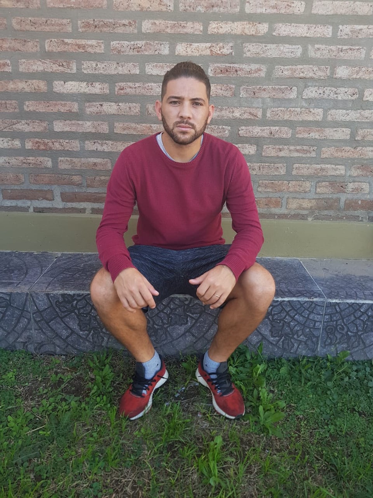 De carro, Diego Torres atravessa a fronteira entre Argentina e Brasil e ...