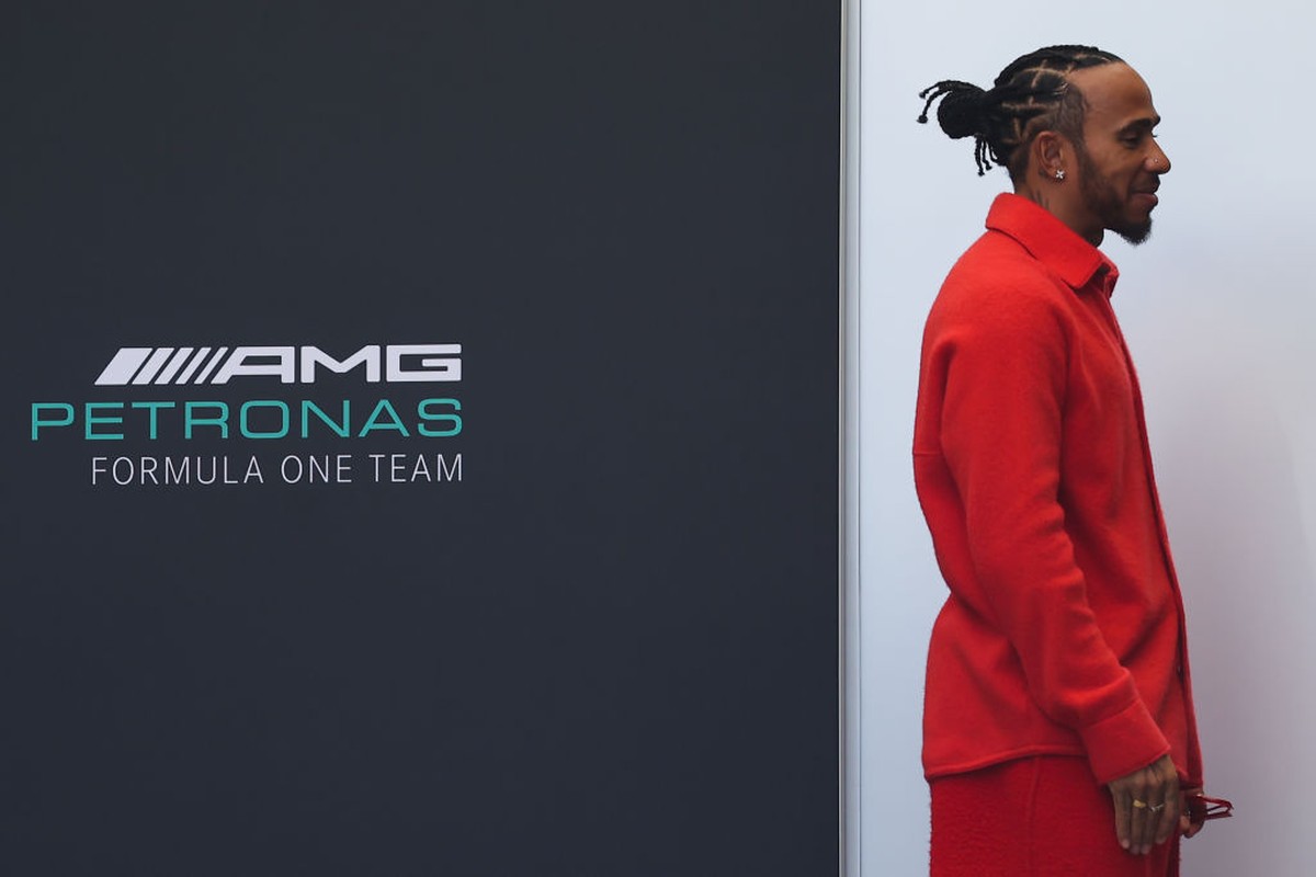 Lewis Hamilton na Ferrari agita a web; veja memes | fórmula 1 | ge