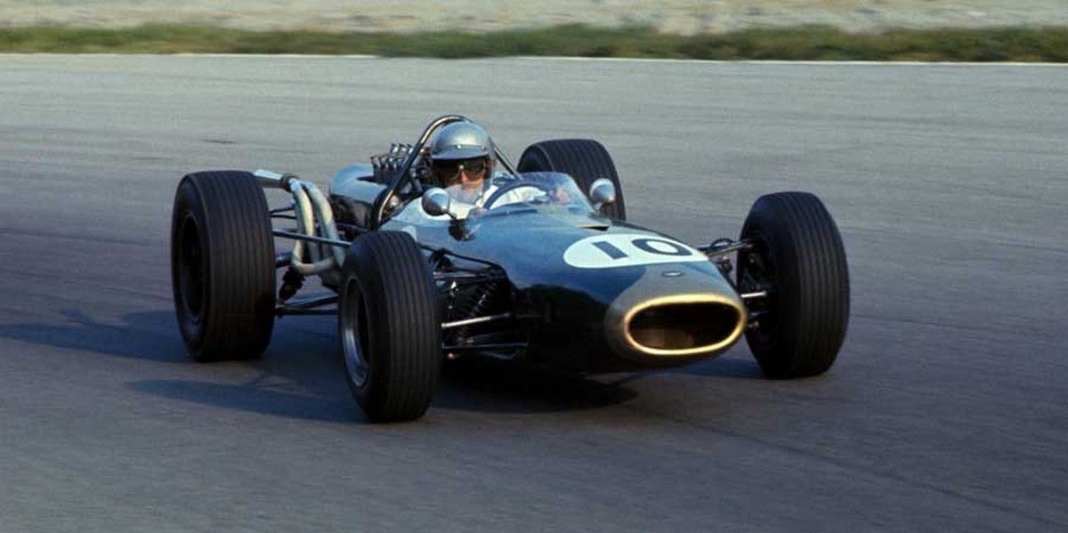 Em 1966, Jack Brabham se tornou primeiro e único piloto campeão com ...