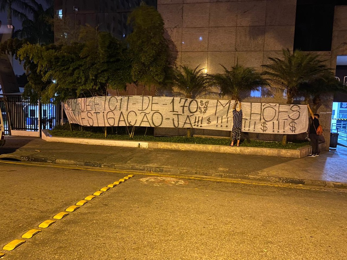 Opinião: falta luz ao Corinthians | corinthians | ge