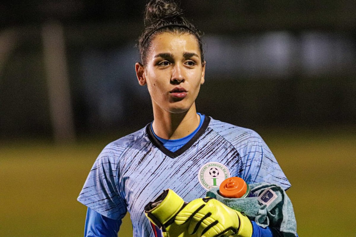 Stefane releva pênalti defendido, frisa erros de passe e é sincerona ...