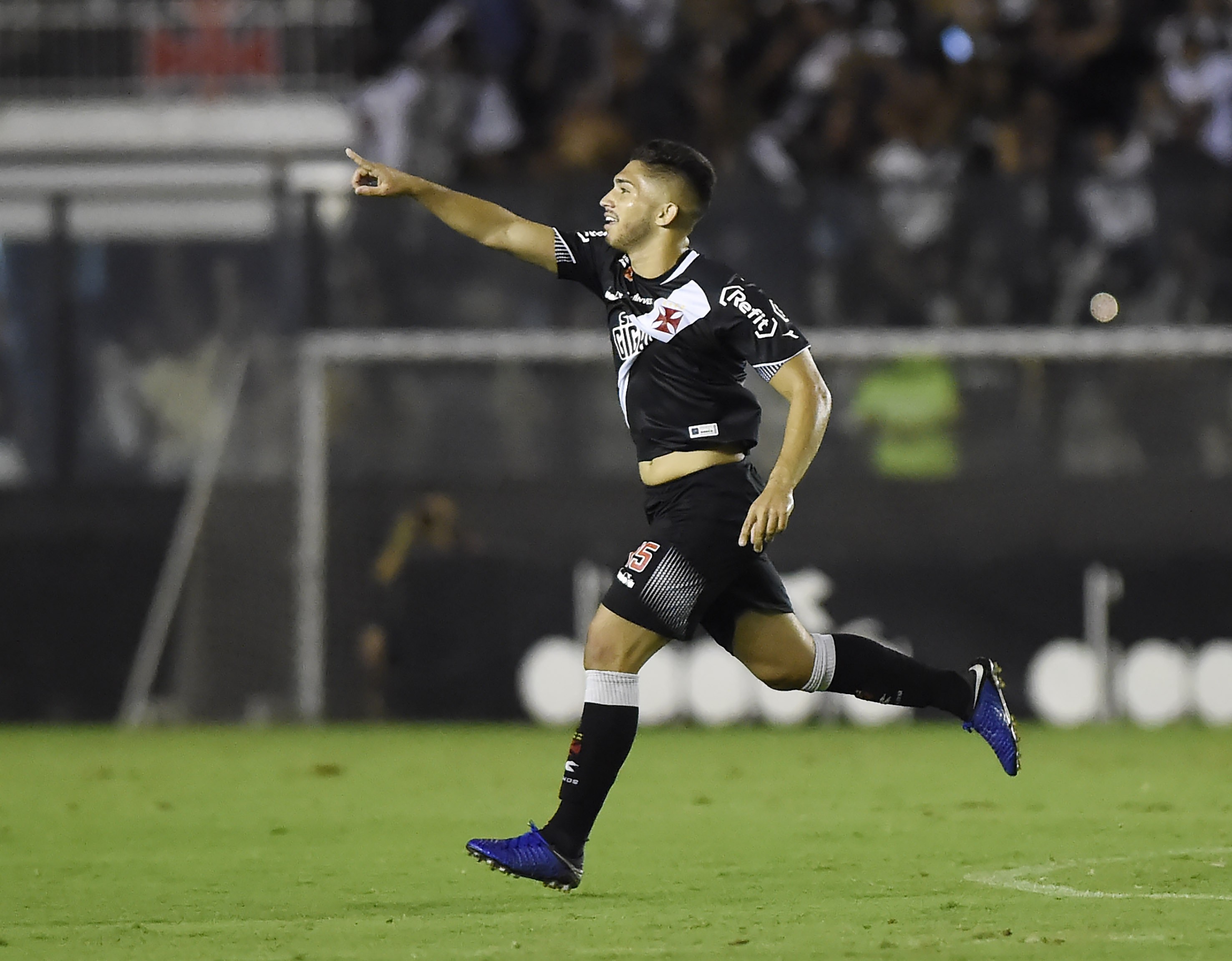 Campeão por Vasco e Coritiba, Andrey vai disputar Série B do Brasileiro ...