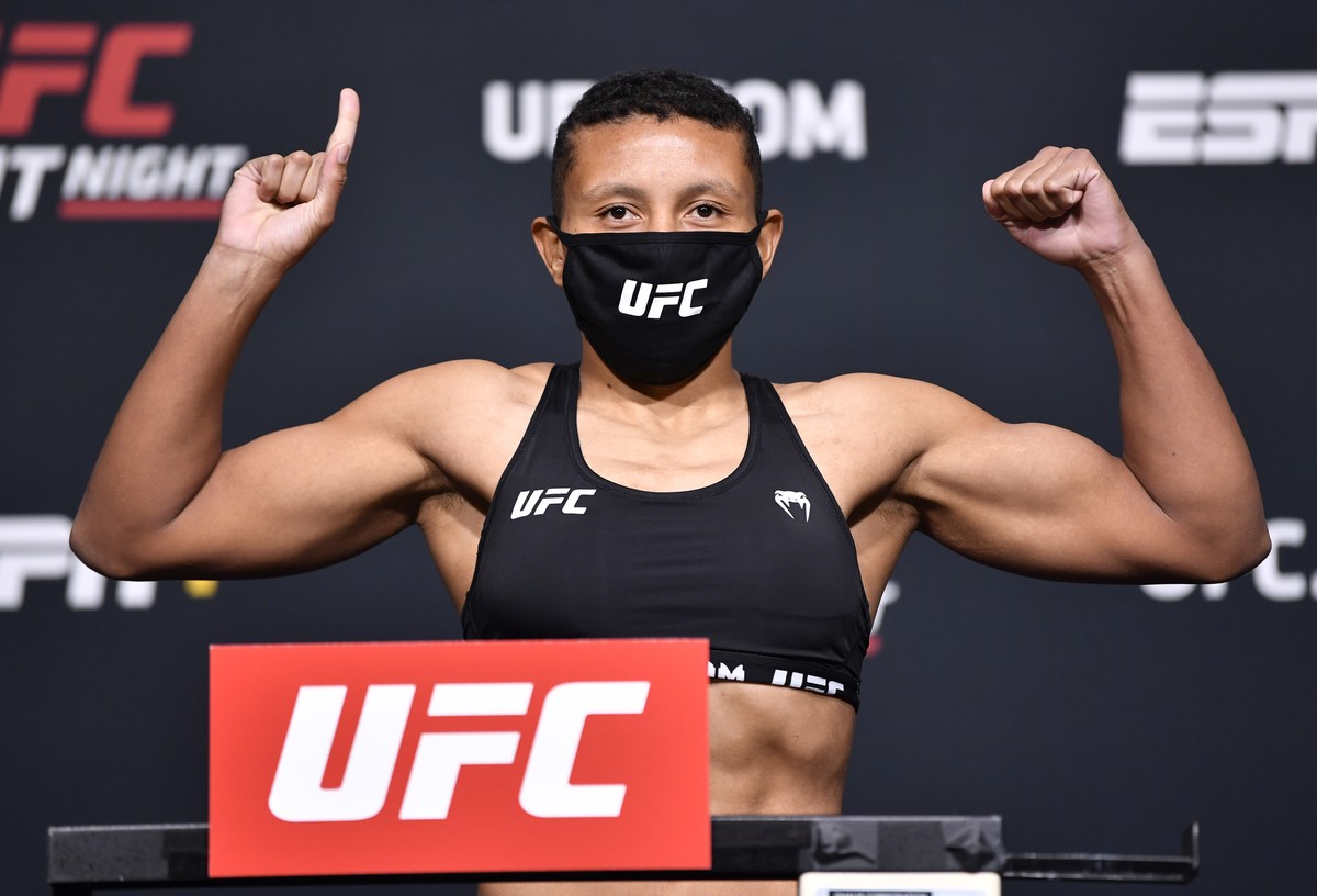UFC: Josiane Nunes queria lutar mesmo com 5kg a menos que rival ...