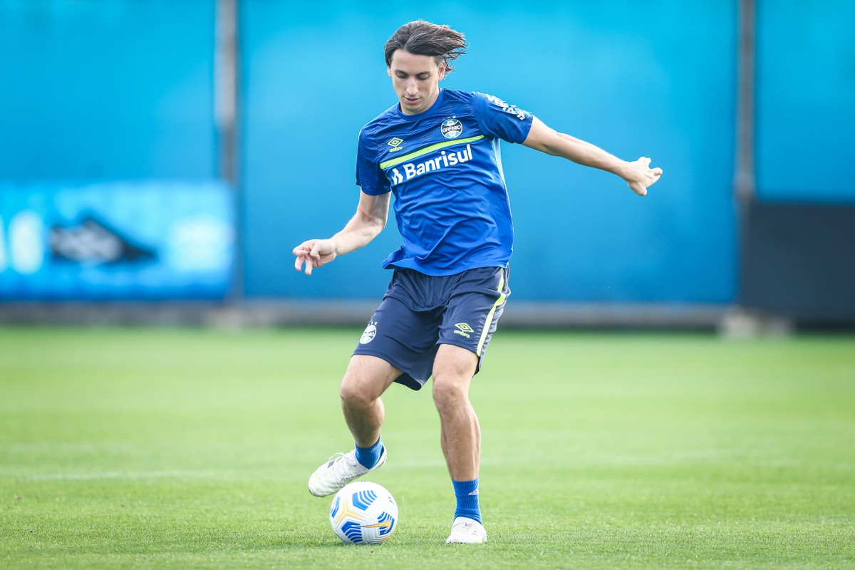 Geromel passa por reavaliação, e Grêmio mantém prazo para retorno do ...