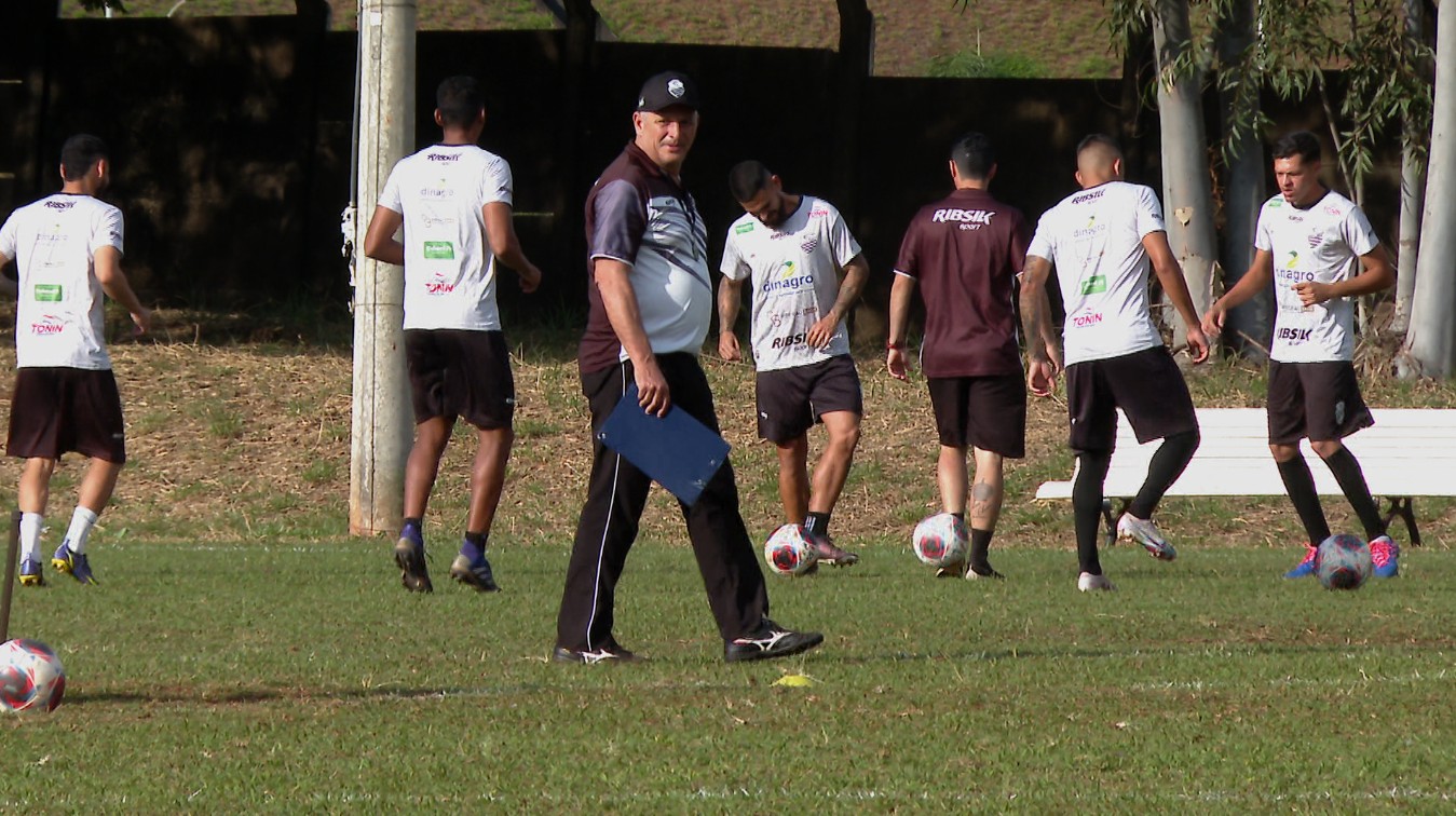 Fahel revela desejo em ficar no Comercial para A2 e aguarda diretoria ...