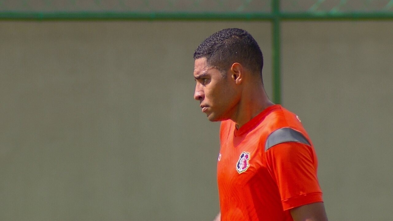 Daniel Costa aparece e faz primeiro treino pelo Santa Cruz | Ge
