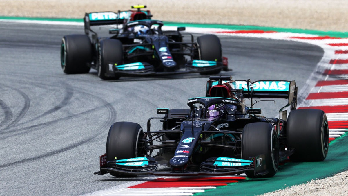 Boa fase da RBR provoca jejum inédito da Mercedes na era híbrida da F1 ...