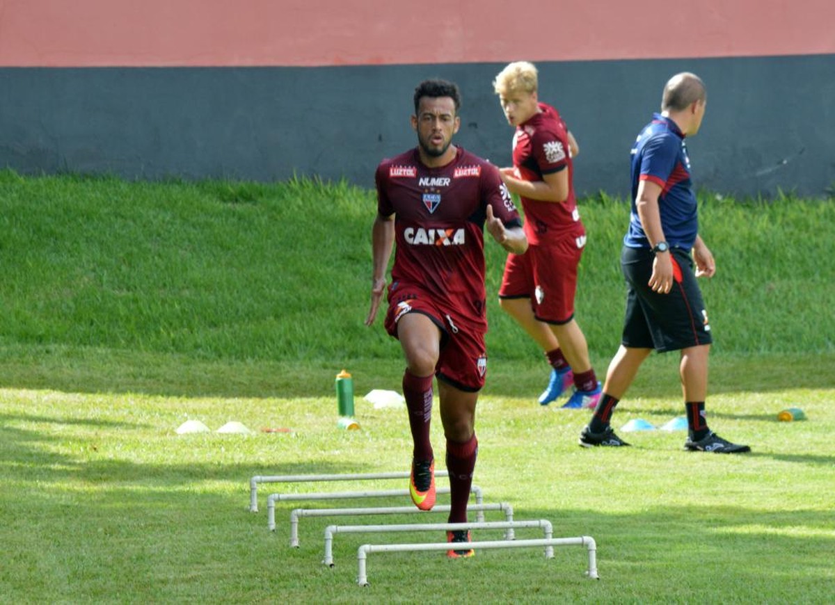 Ex-Flamengo, Diego Silva busca recomeço e espera agarrar chance no ...