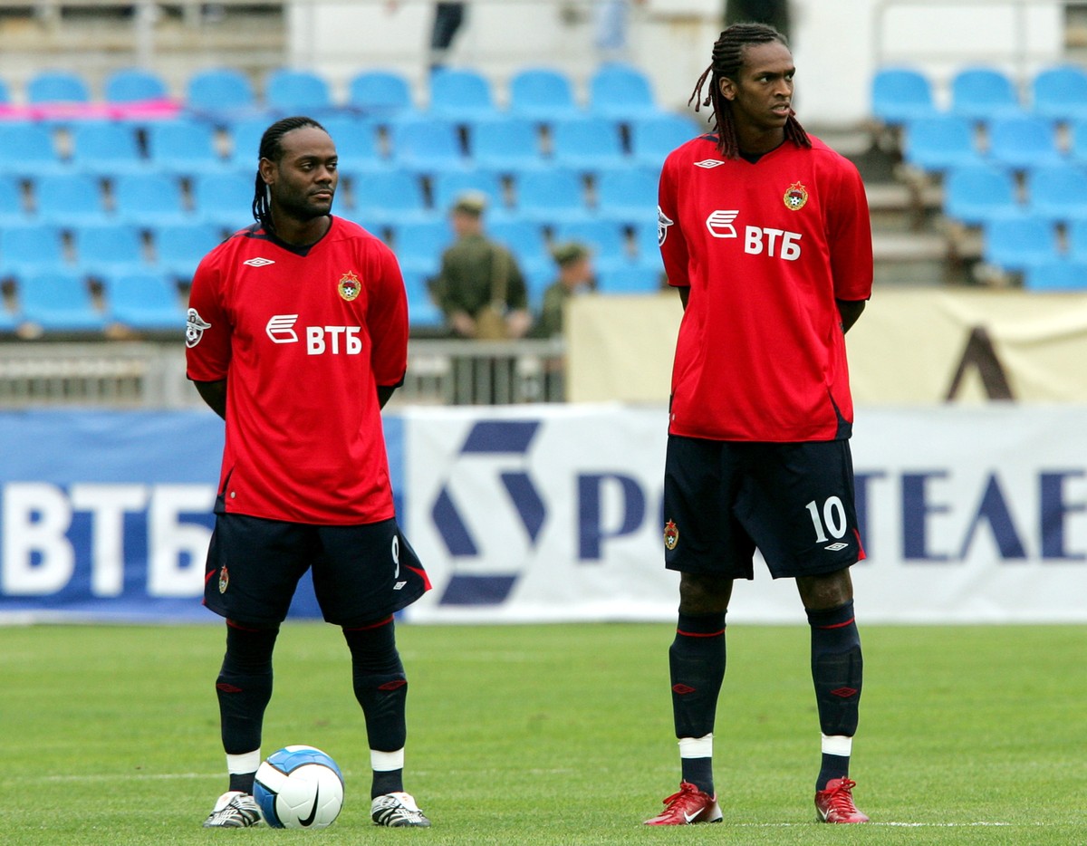 Vagner Love e Jô juntos no Corinthians? Veja como foi a parceria no ...