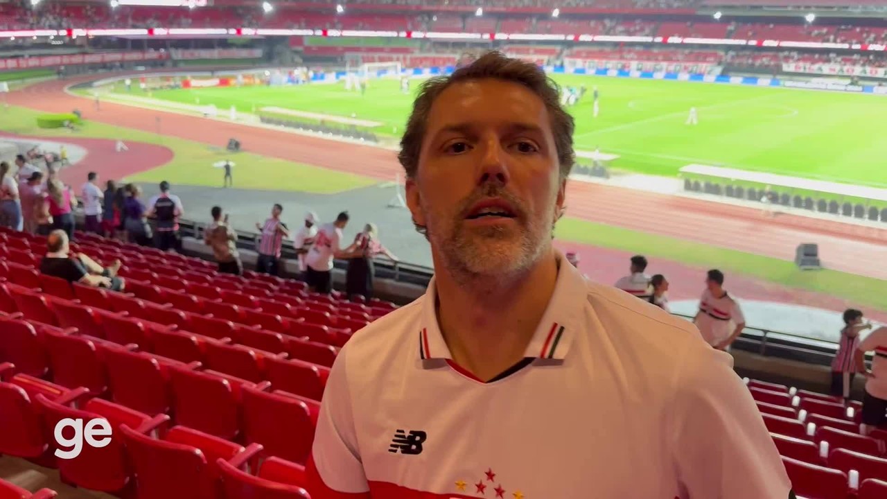 Ídolo do São Paulo, Miranda vai a treino e é "tietado" por jogadores ...