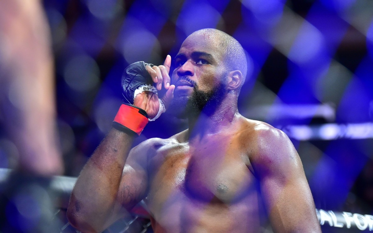 Número 4 no meio-pesado do UFC, Corey Anderson deixa Ultimate e assina ...