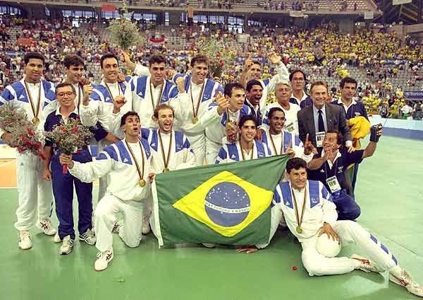 Ouro em 5 atos: Giovane Gávio conta bastidores 30 anos após título do ...